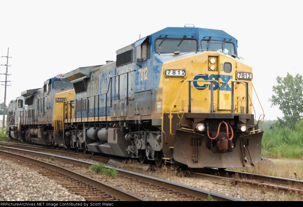 CSX 7812, 7739 & CEFX 3112